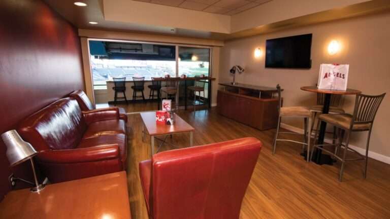 The Best Seats for the Los Angeles Angels at Angel Stadium of Anaheim