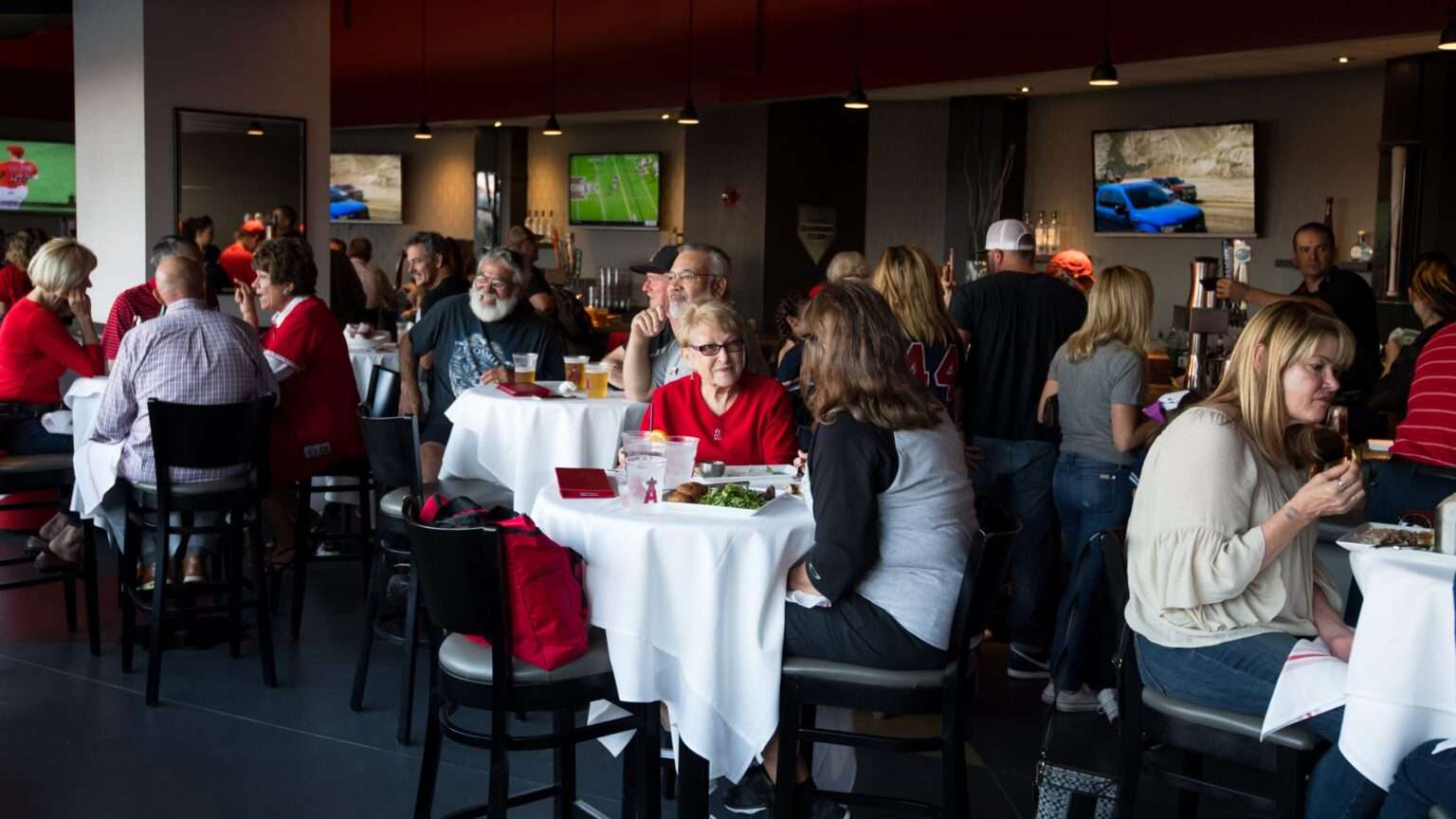 The Best Seats for the Los Angeles Angels at Angel Stadium of Anaheim