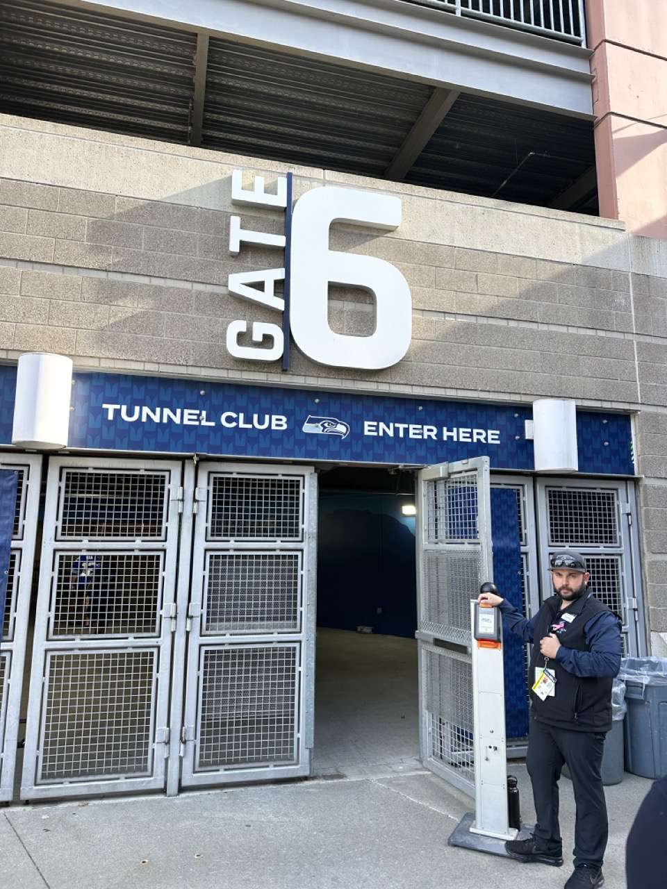 Seattle Seahawks Tunnel Club Experience - Is It Worth It? - SeatSecrets