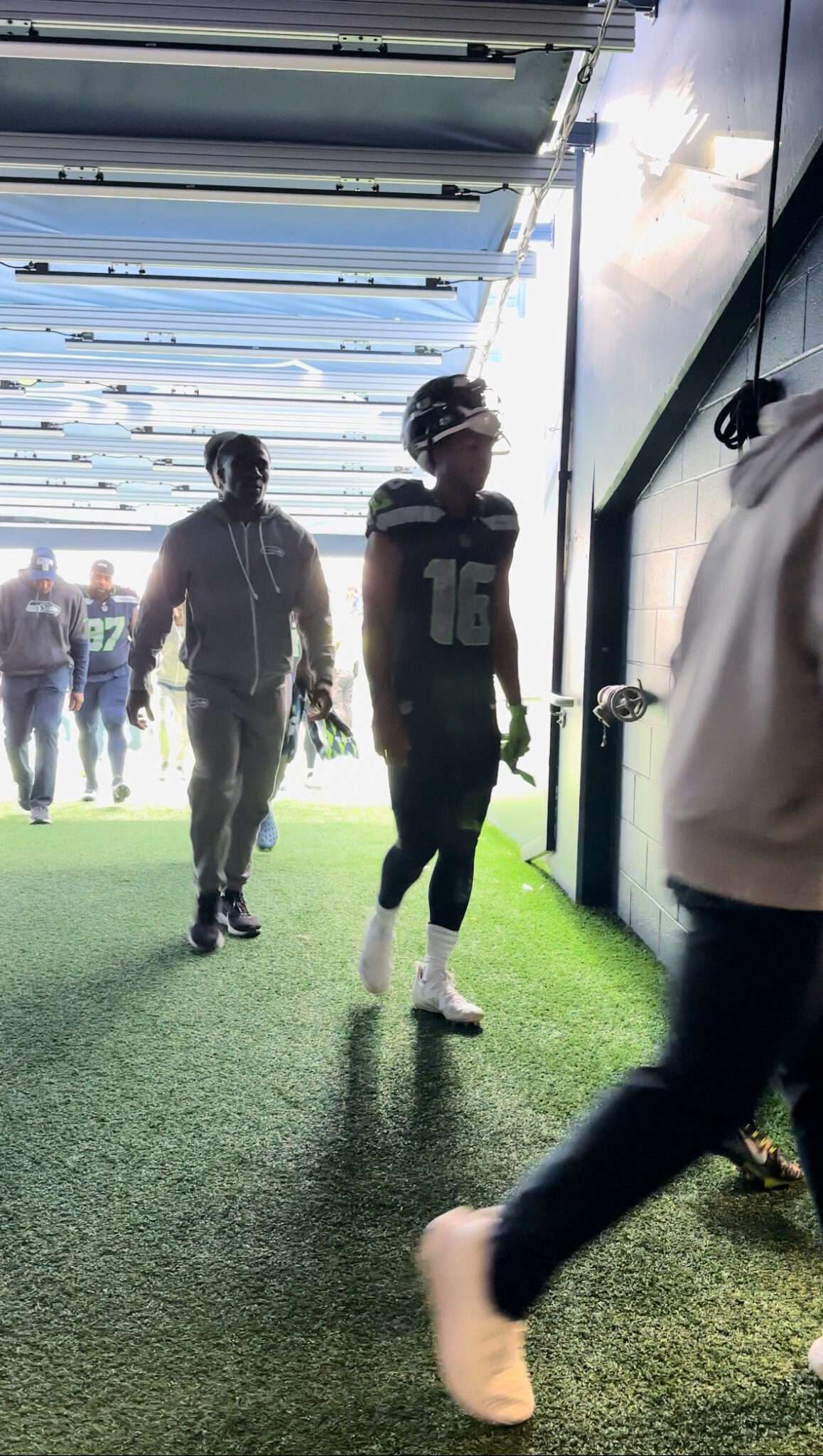 Seattle Seahawks Tunnel Club Experience - Is It Worth It? - SeatSecrets