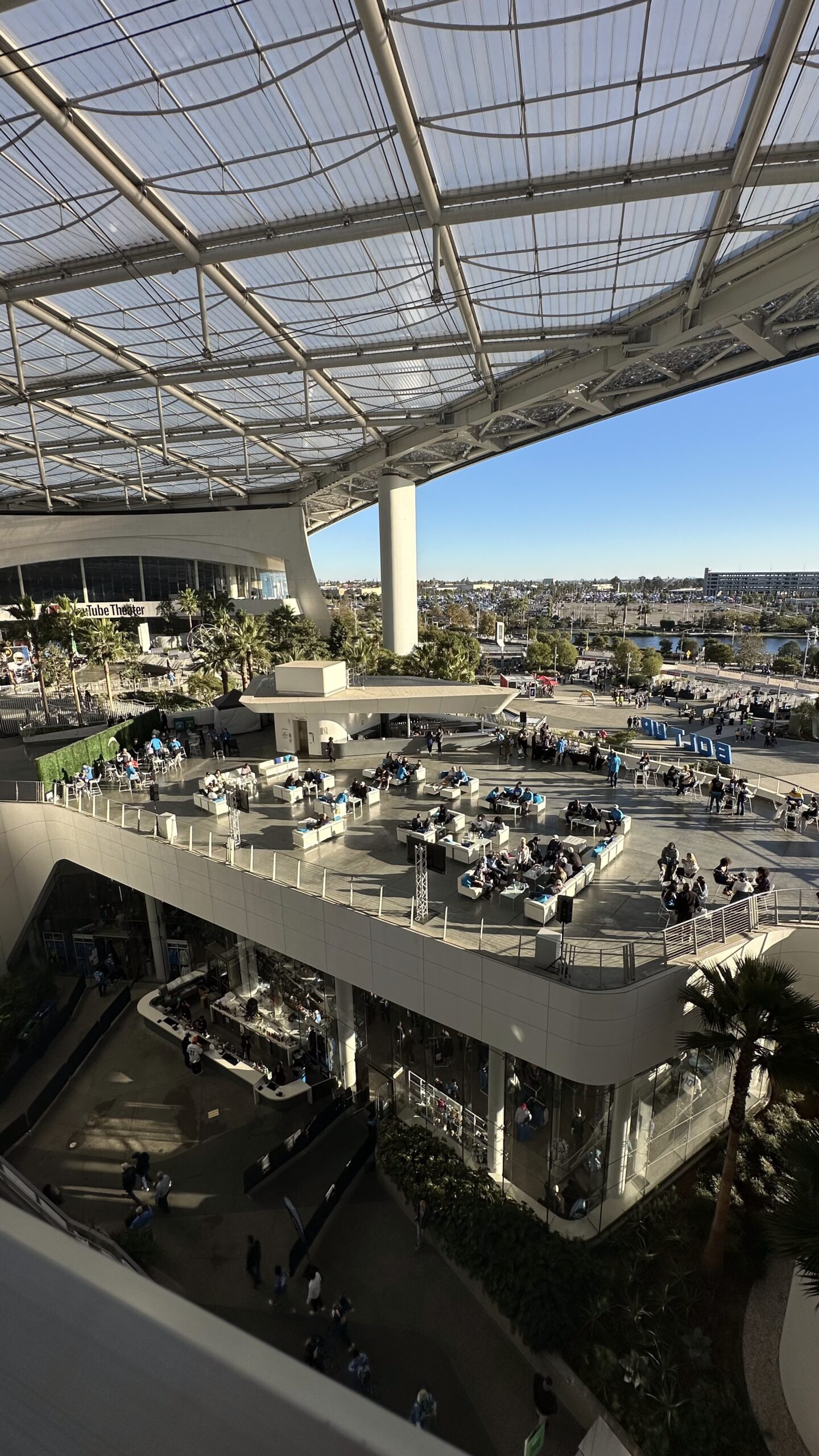 The Best Seats for Los Angeles Rams and Los Angeles Chargers at SoFi ...