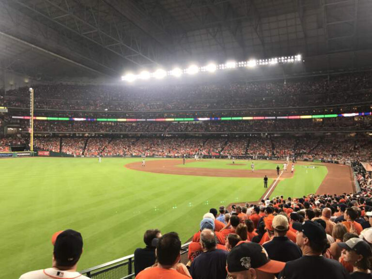 The Best Seats for the Houston Astros at Daikin Park