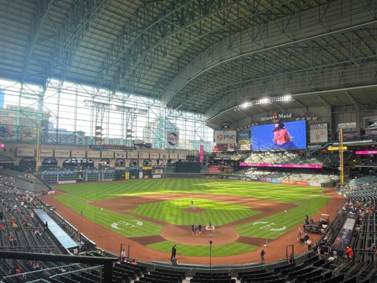 The Best Seats for the Houston Astros at Daikin Park