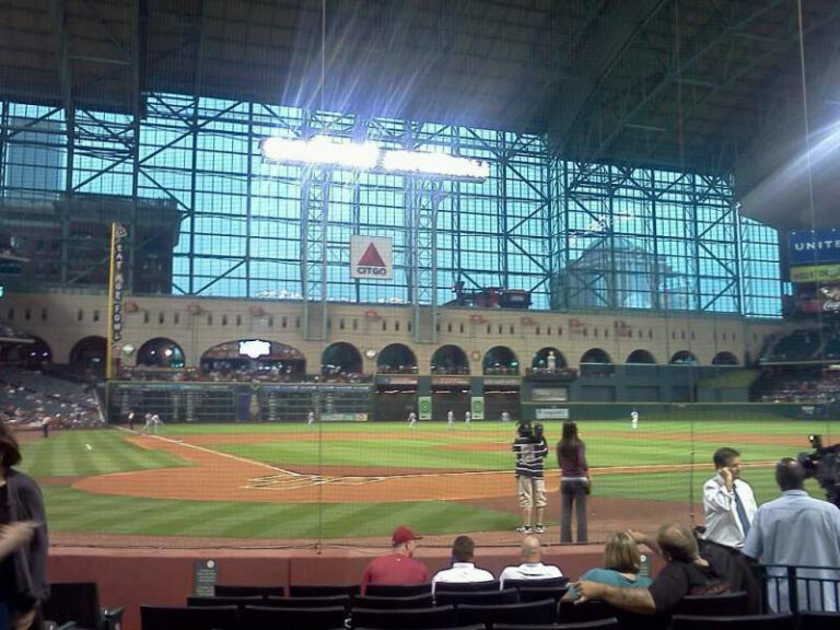 The Best Seats for the Houston Astros at Daikin Park