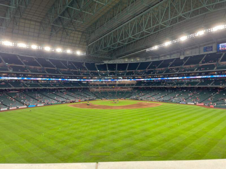 The Best Seats for the Houston Astros at Daikin Park