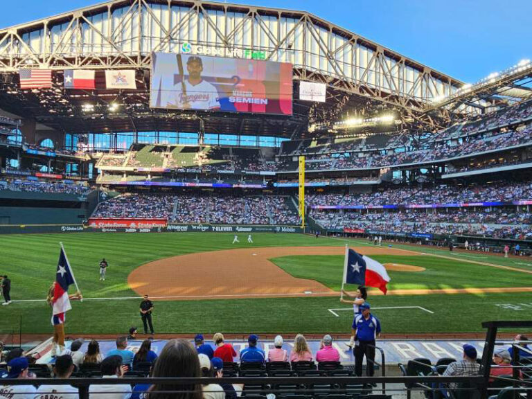 The Best Seats for the Texas Rangers at Globe Life Field