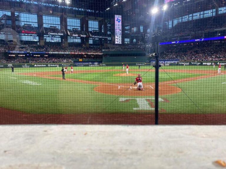 The Best Seats for the Texas Rangers at Globe Life Field