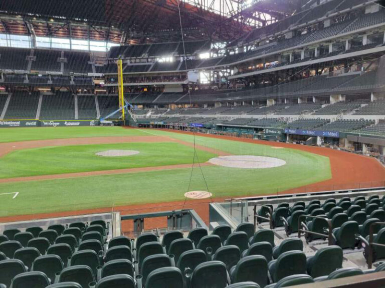 The Best Seats for the Texas Rangers at Globe Life Field