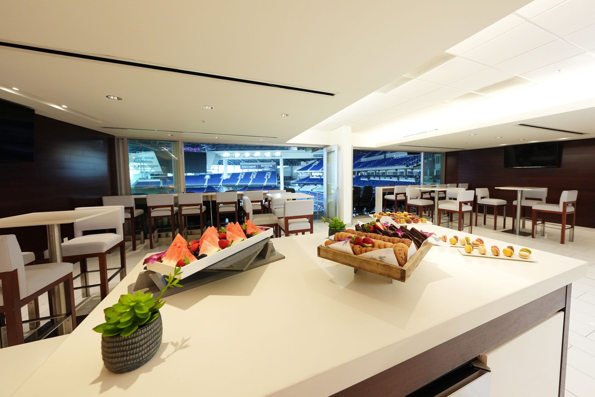 The Best Seats for the Miami Marlins at LoanDepot Park