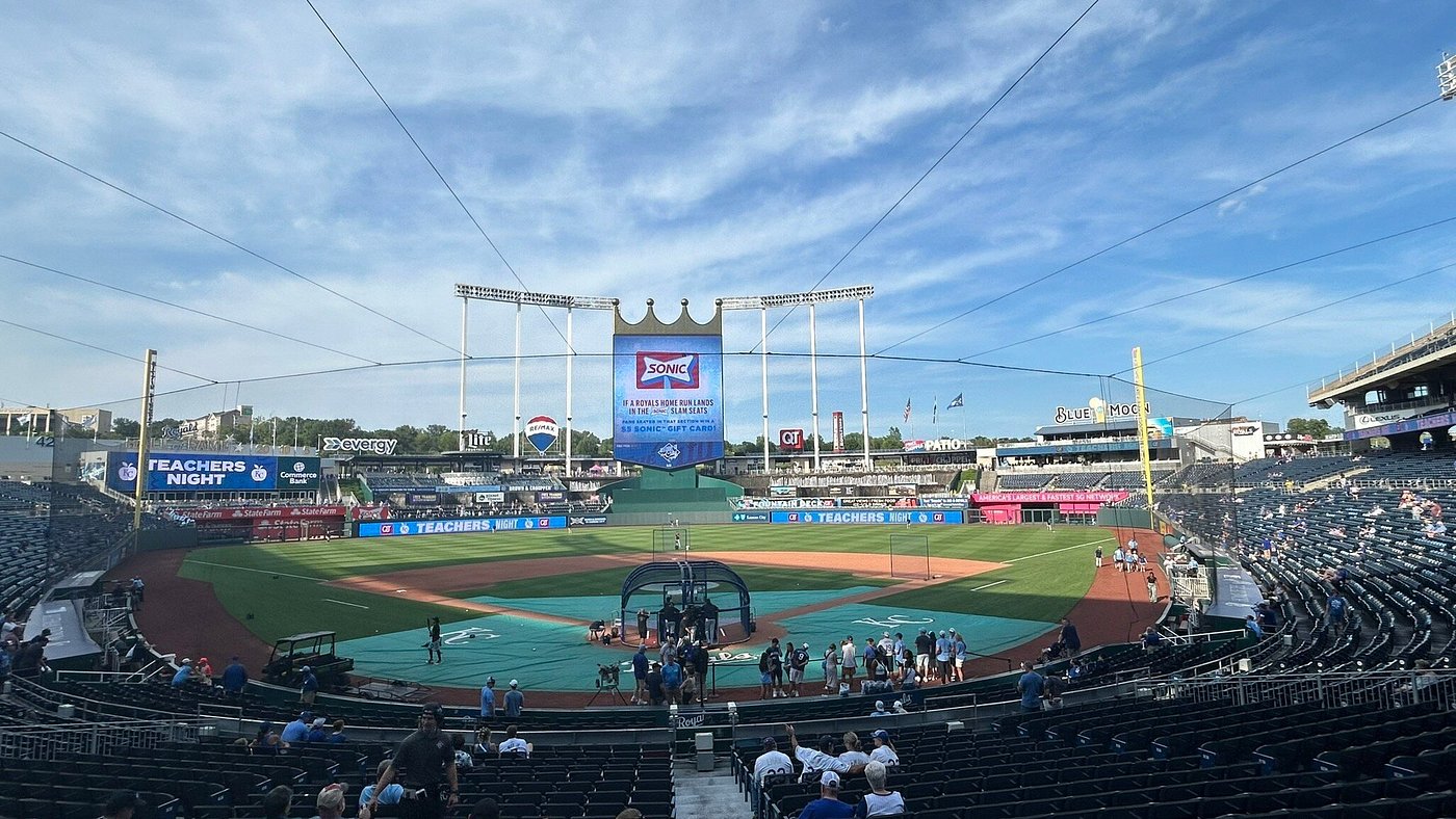 The Best Seats for the Kansas City Royals at Kauffman Stadium