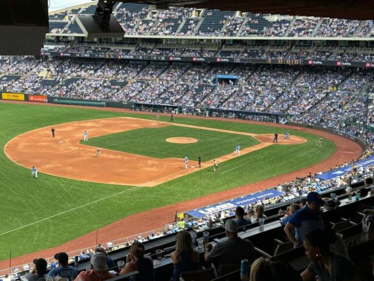 The Best Seats for the Kansas City Royals at Kauffman Stadium