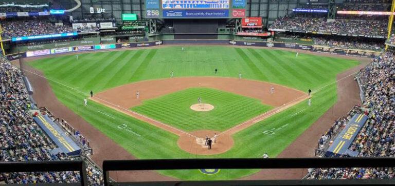 The Best Seats for the Milwaukee Brewers at American Family Field