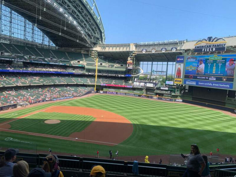 The Best Seats for the Milwaukee Brewers at American Family Field