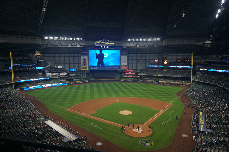 The Best Seats for the Milwaukee Brewers at American Family Field