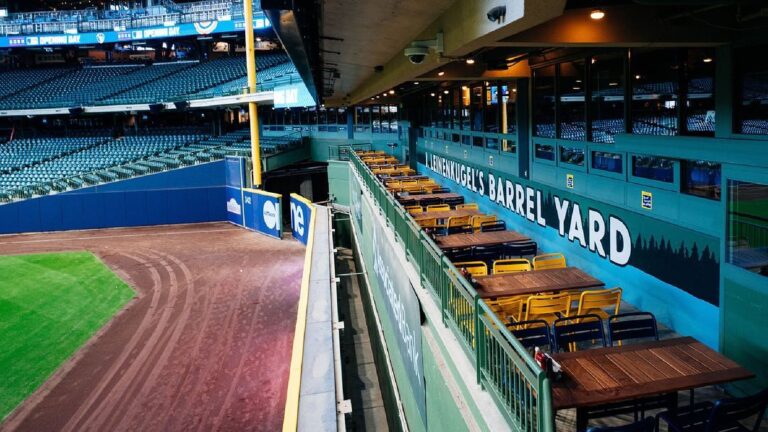 The Best Seats for the Milwaukee Brewers at American Family Field