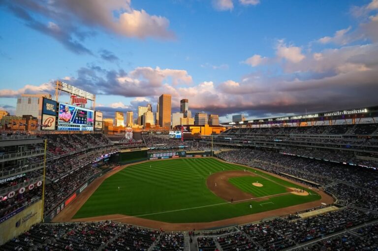 The Best Seats for the Minnesota Twins at Target Field