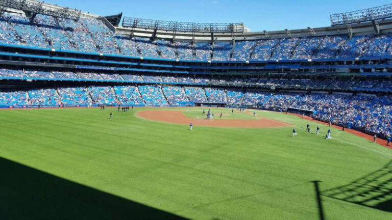 The Best Seats for Toronto Blue Jays at Rogers Centre
