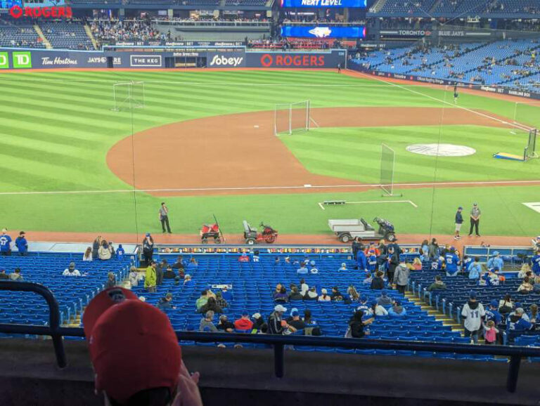 The Best Seats for Toronto Blue Jays at Rogers Centre