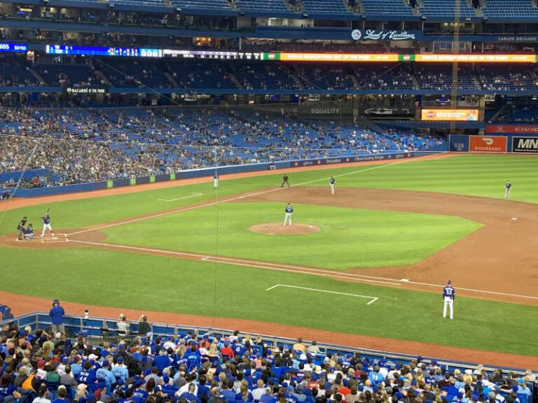 The Best Seats for Toronto Blue Jays at Rogers Centre