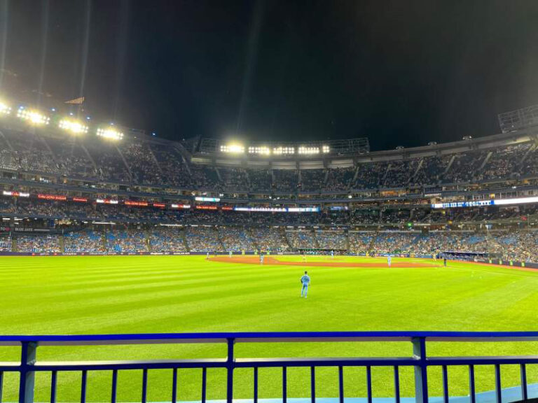 The Best Seats for Toronto Blue Jays at Rogers Centre